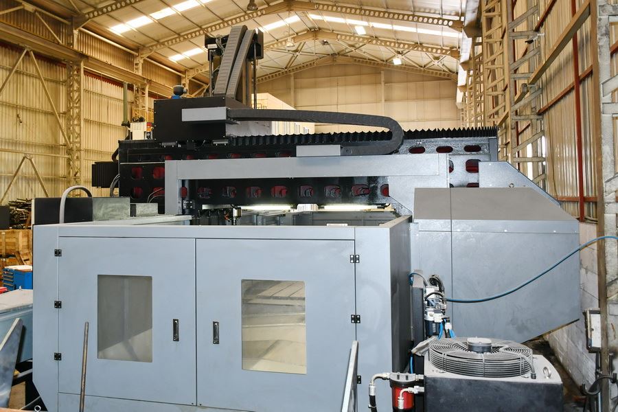 CNC Auction - HURCO - DCX 32 i
