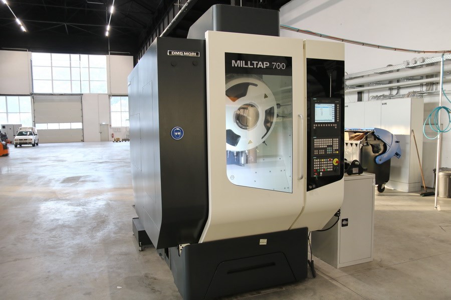 CNC Auction - DMG MORI - MillTap 700 / 5 Axis